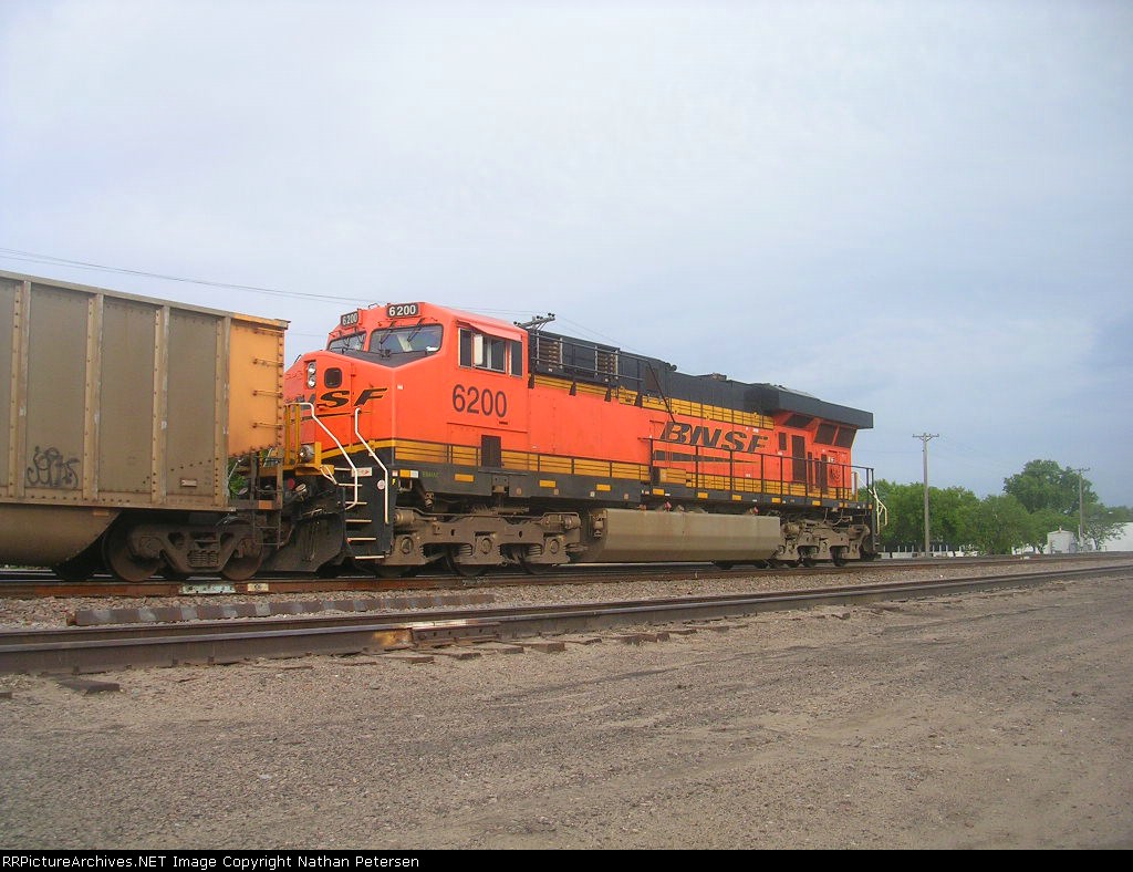 BNSF 6200